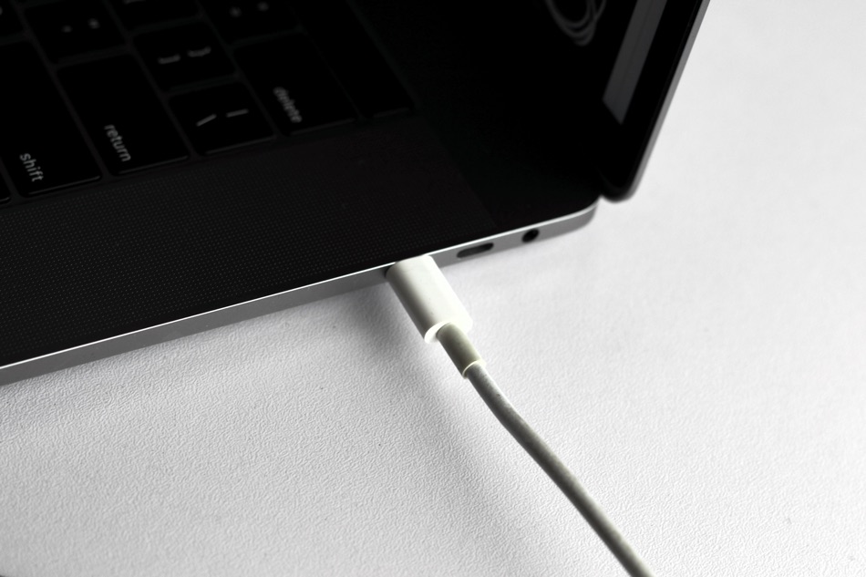 Macbook Not Charging When Plugged In Try These Fixes Ios Hacker